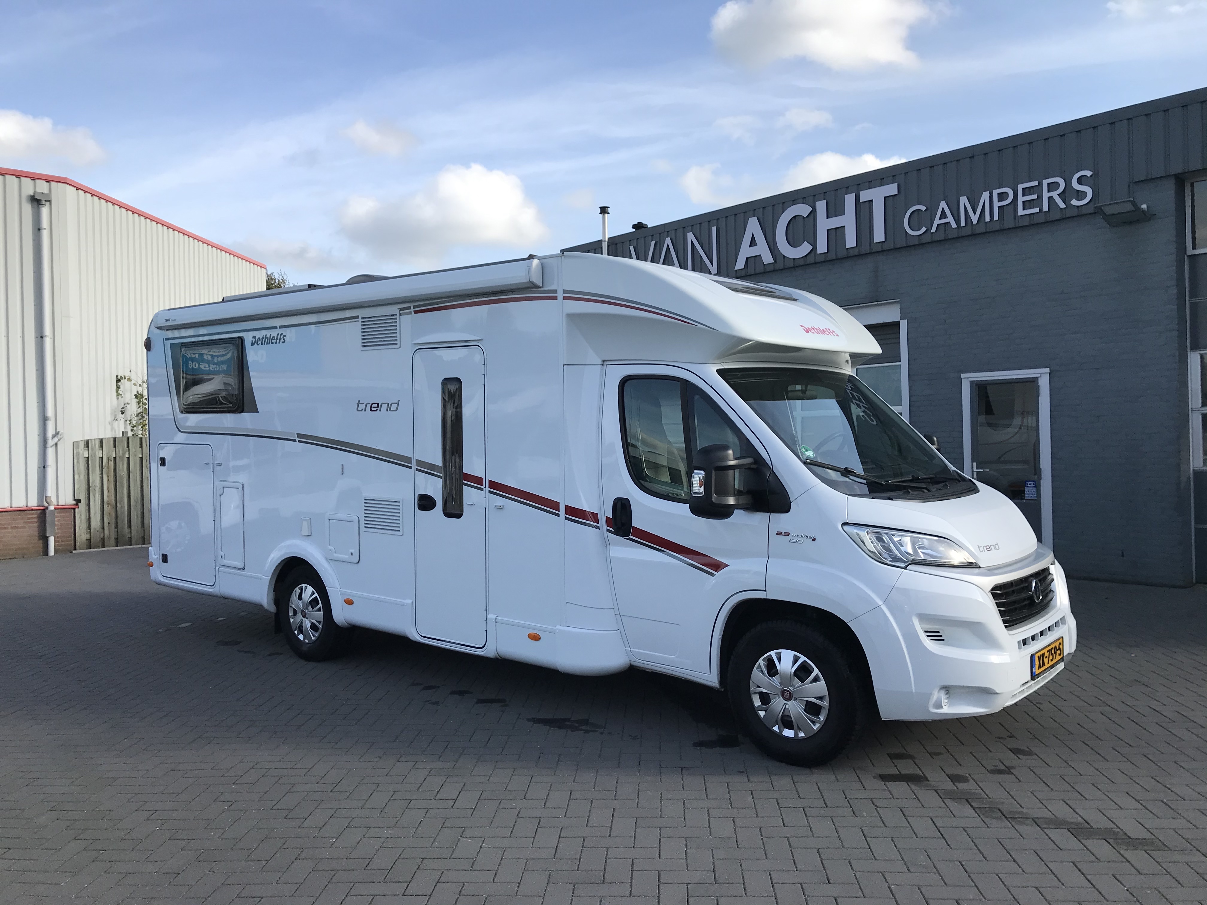 Een camper huren in de omgeving Eindhoven? Bekijk ons aanbod