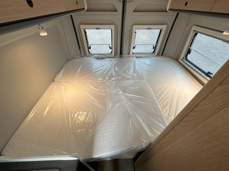 Sunlight Cliff 600RT | Van Acht Campers