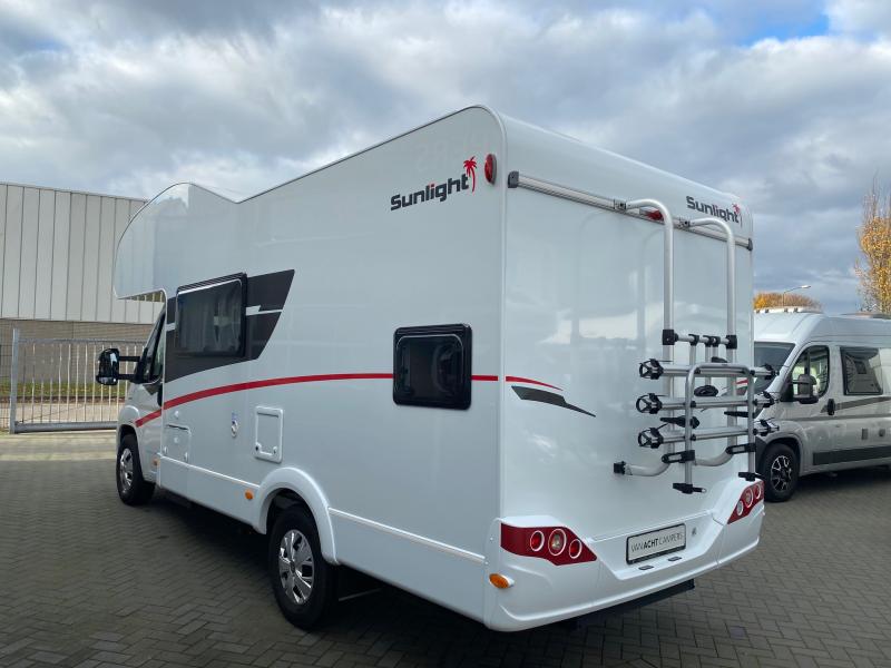 Sunlight A68, Alkoof, 6p | Van Acht Campers