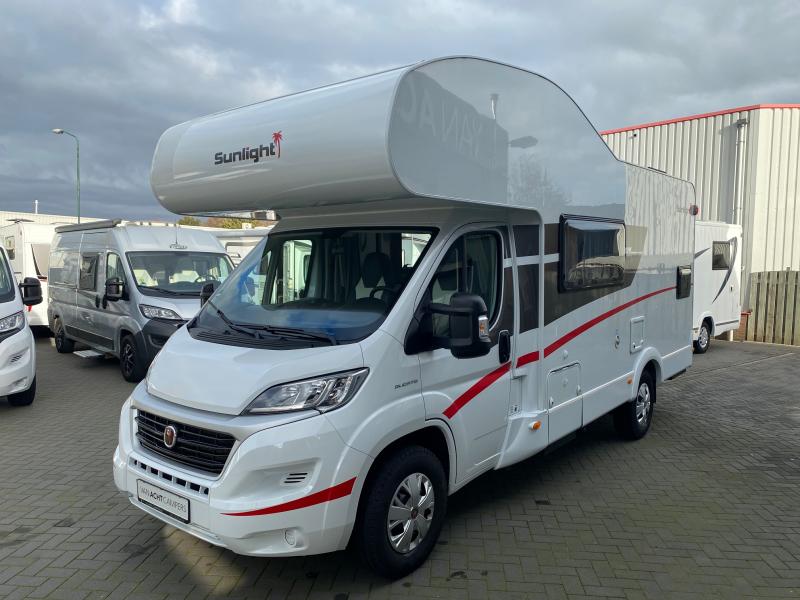 Sunlight A68, Alkoof, 6p | Van Acht Campers