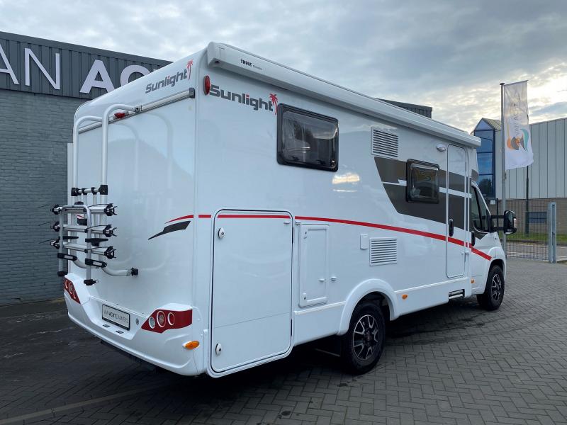 Sunlight T66, Automaat, 2p | Van Acht Campers